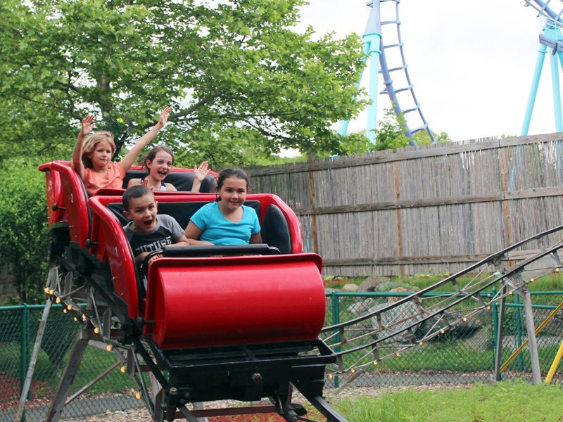 Kiddie Coaster Ride | Lake Compounce Amusement Park